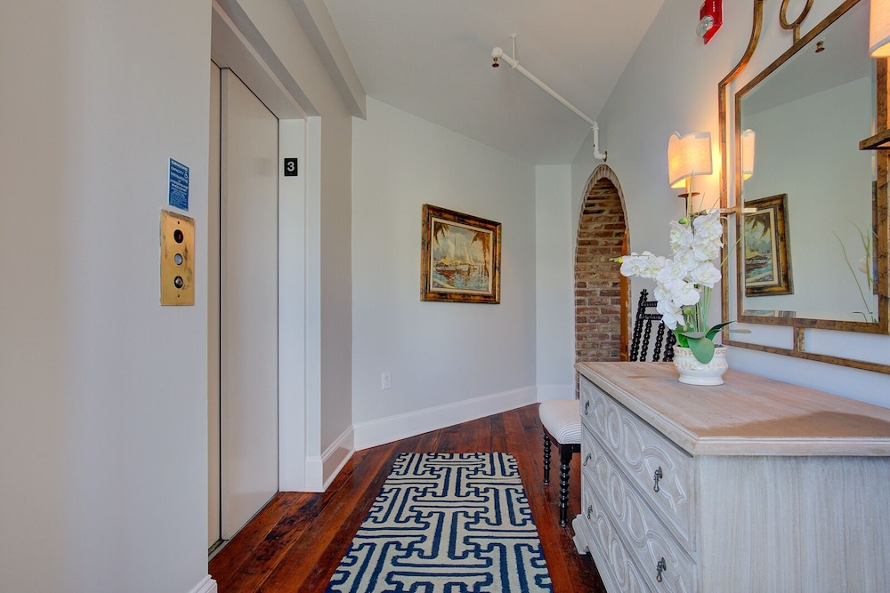 The Charleston-Where Luxury & Location Meet - Charleston | Vrbo