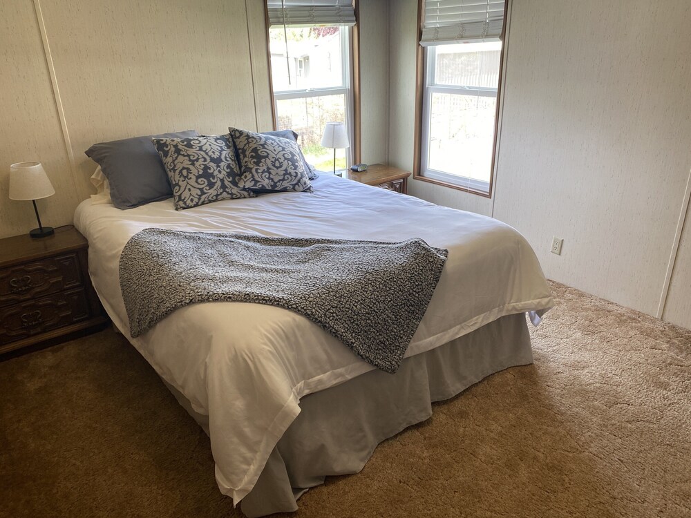 Seven Bays Vacation Rentals Lake Roosevelt - Seven Bays | Vrbo