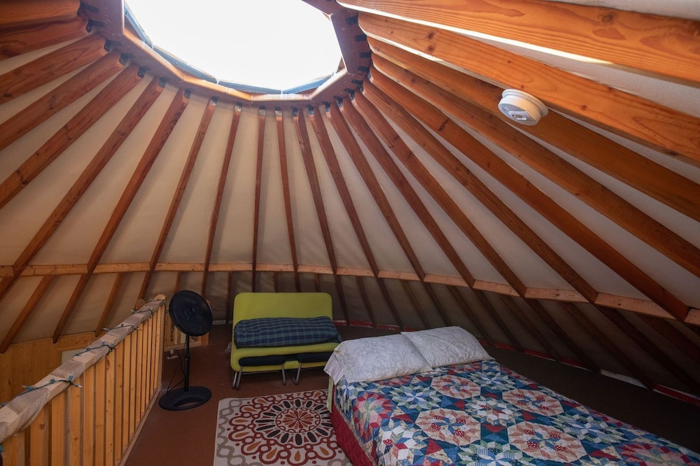 The Aurora Yurt ~ A Deluxe Mountain Getaway Above Fairbanks With Great ...