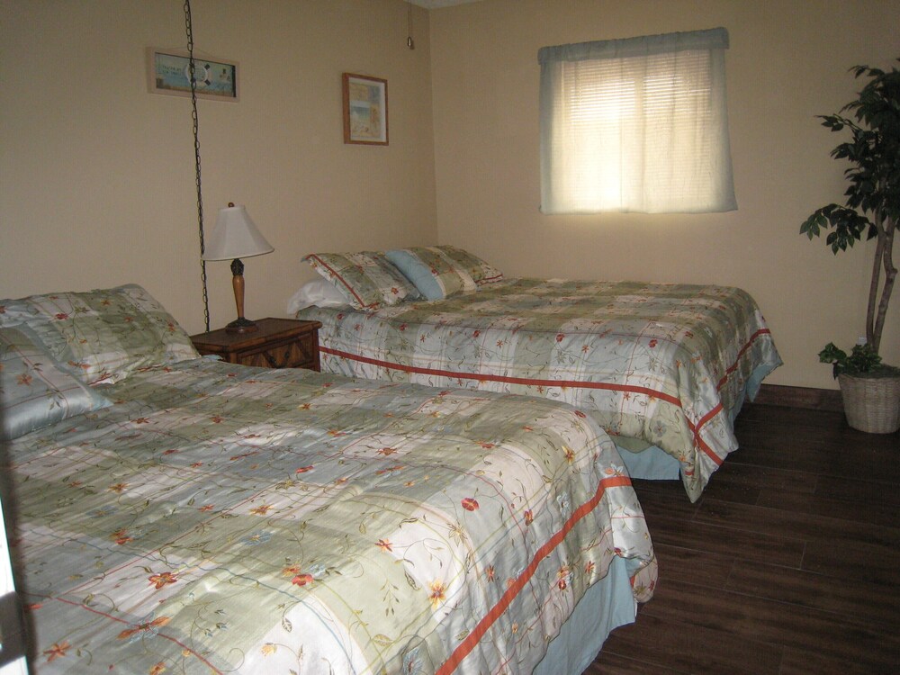 The Pointe- Waterfront Peninsula House in Moovalya Keys - Cienega ...