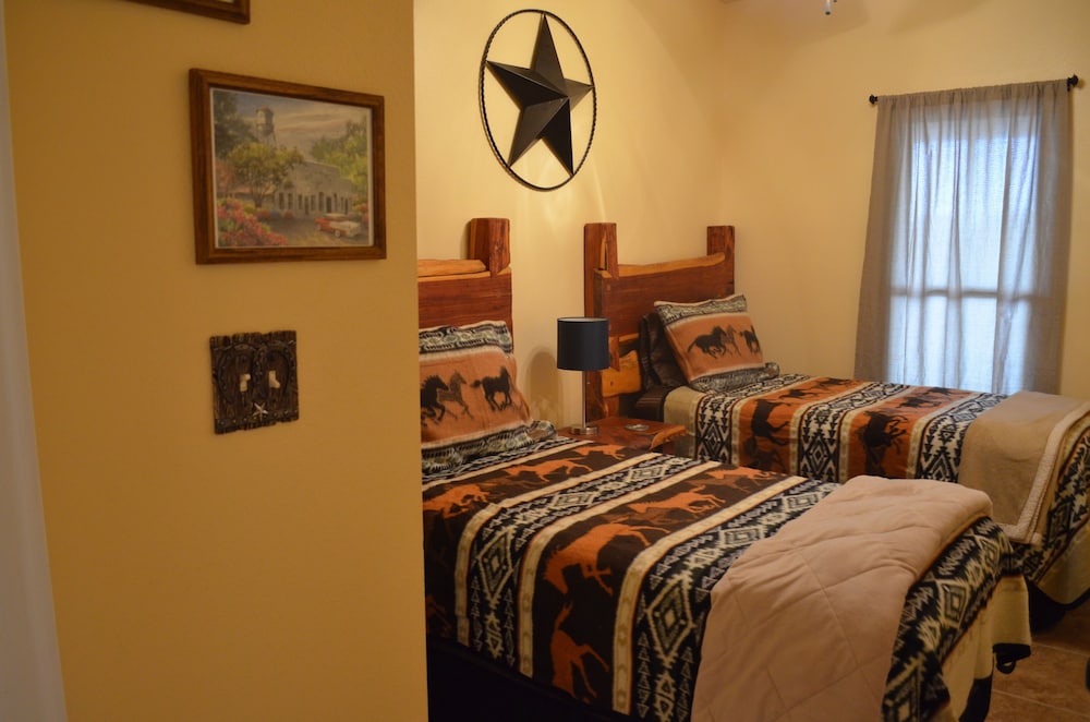 Hill Country condo in historic Gruene on the Guadalupe River & Gruene ...