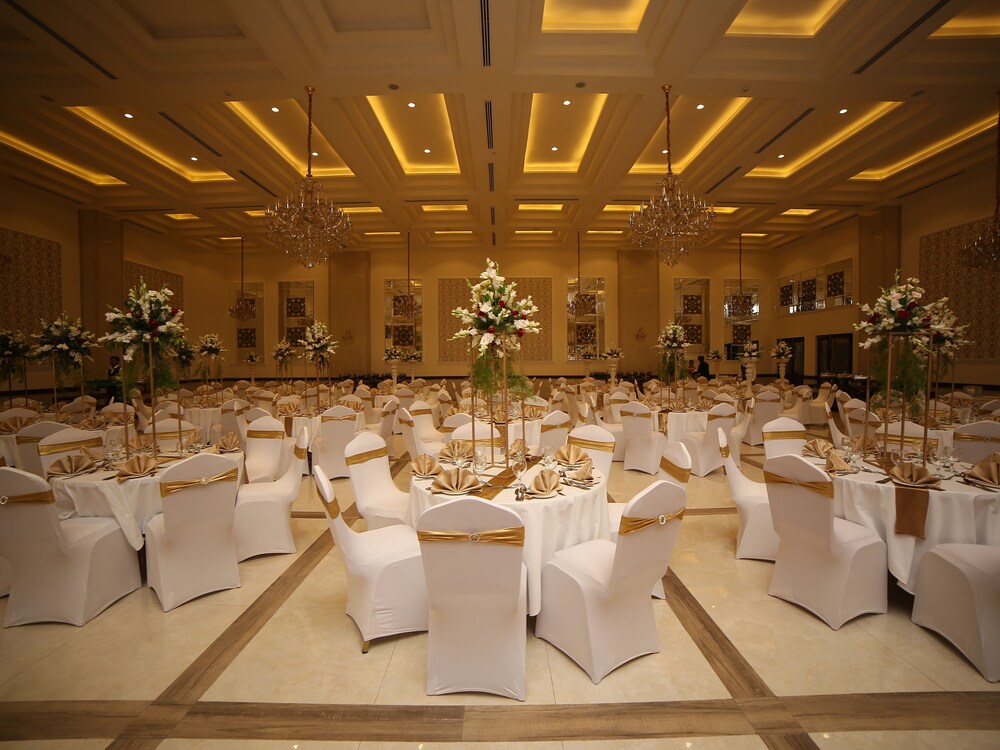 Defence Raya Golf & Country Club in Lahore | Best Rates & Deals on Orbitz