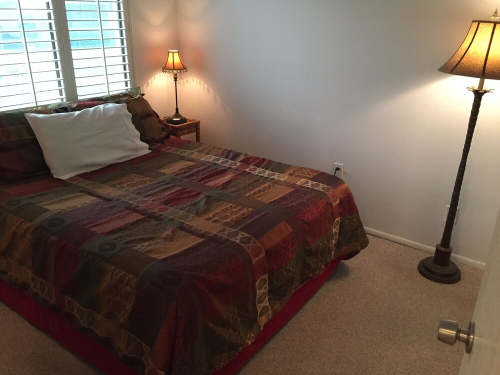 Castel Del Mare Condo steps to Siesta Key! - Sarasota County | Vrbo
