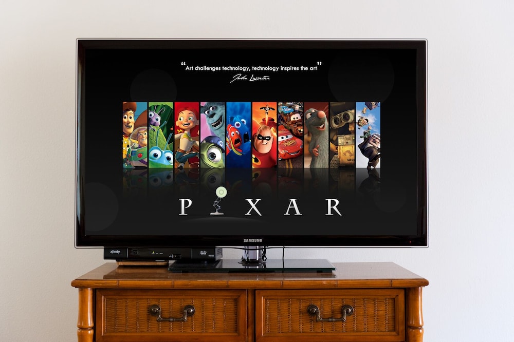 Great reviews & price–VERY convenient-Beautiful pool & dock - Cape ...