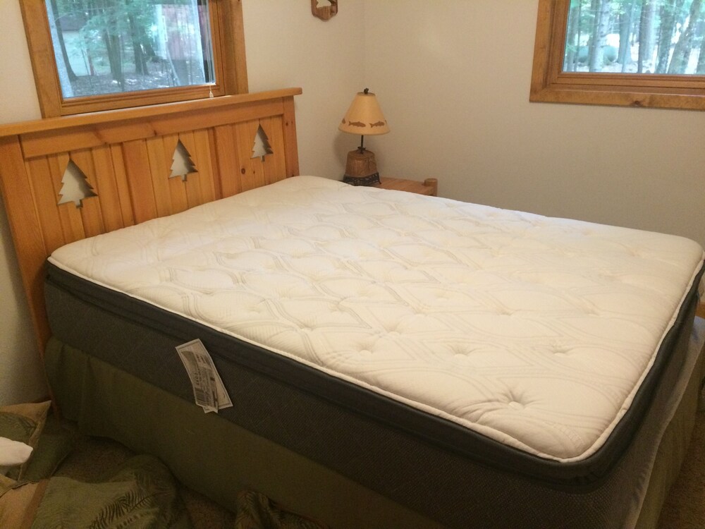 Timber Wolf Lodge in Three Lakes Reviews, Deals & Photos 2025 - Vrbo