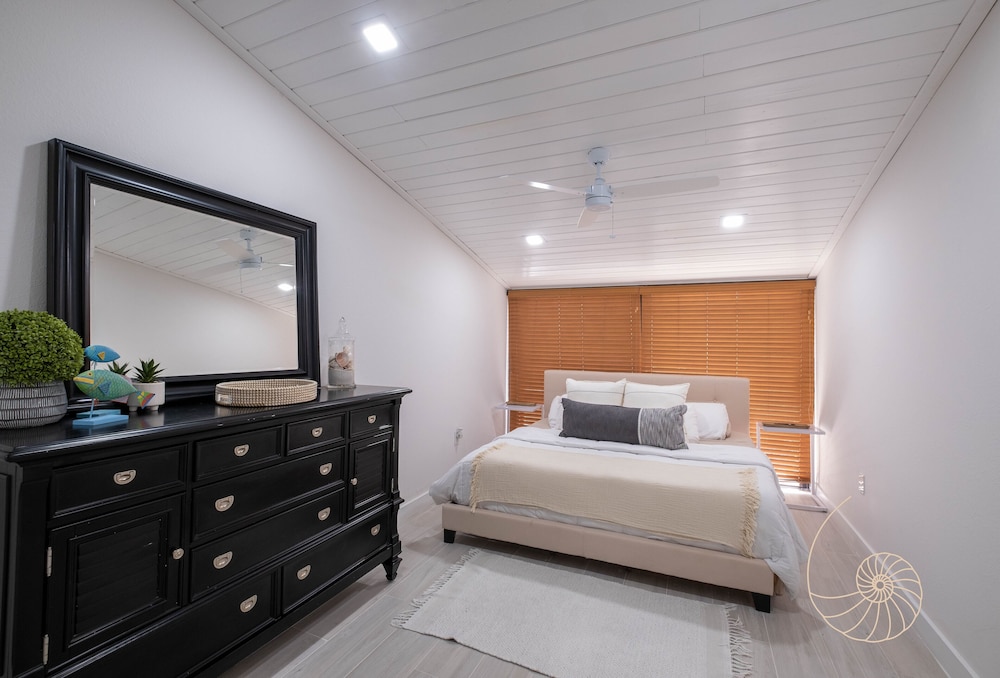 Executive Bay Club U2 ~ 3 bed / 3 bath + Loft Townhouse in Islamorada ...