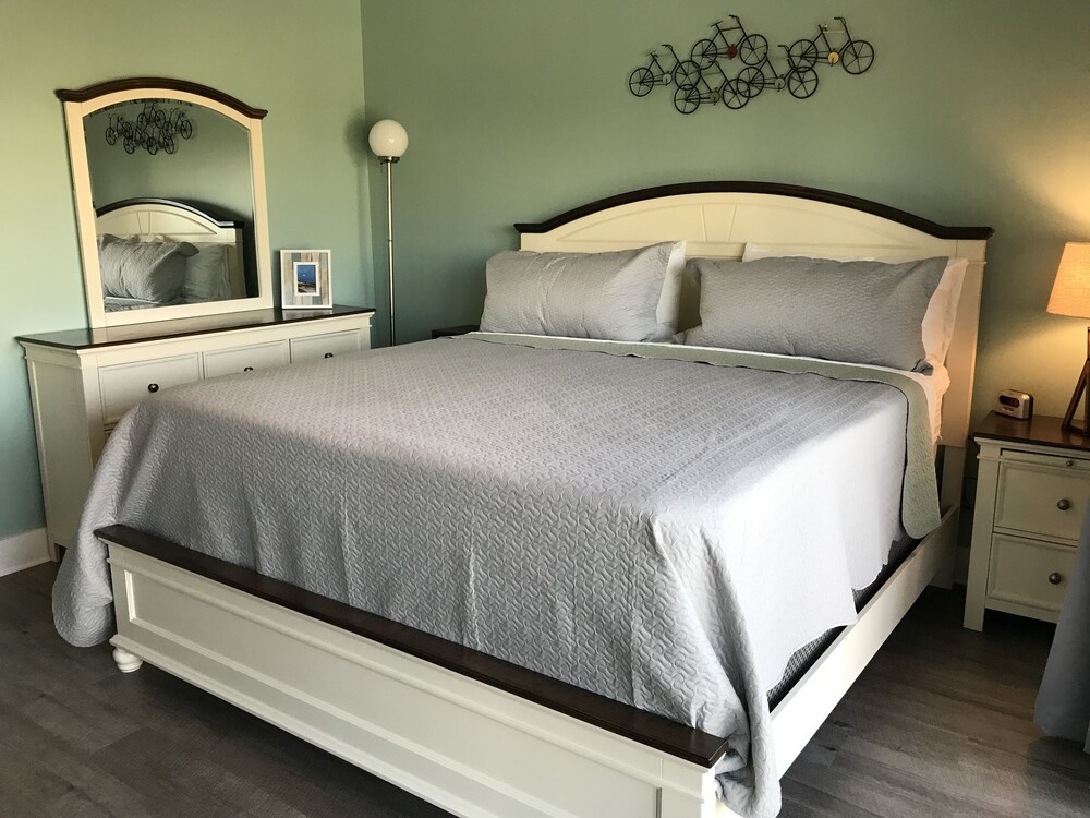 Stunning Gulf Views/ 4/4 Dog Friendly/Dedicated Boardwalk - SPECIALS ...