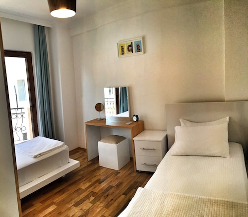 The Townhouse Apartment - Kaş