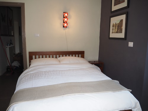 Favoloso Casa Di Famiglia Progettista Con Piscina Privata E Giardino - Cerreto Laghi