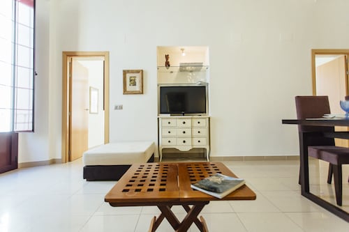 Bright And Central- 2bd 1bth- Malhara - Torre del Oro