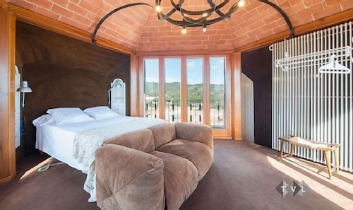 Colossal Family Rural Villa - Pure Entertainment - Siurana