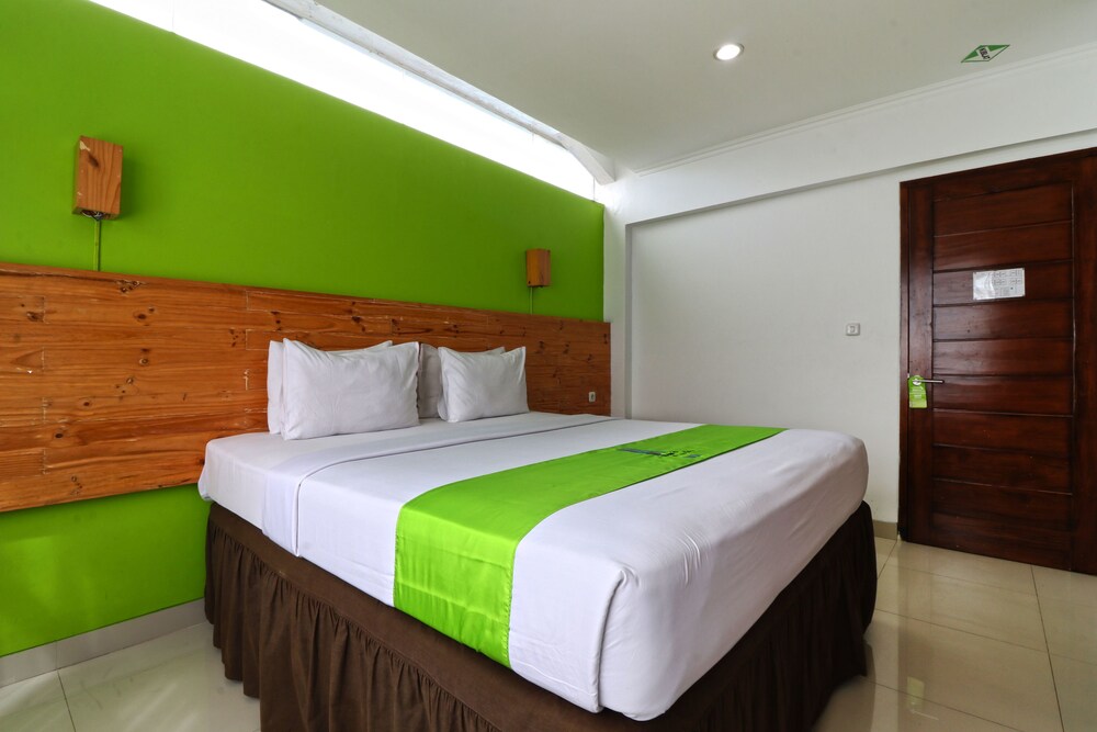 Hotel Bumi Makmur Indah Deals & Reviews (Lembang, IDN) | Wotif