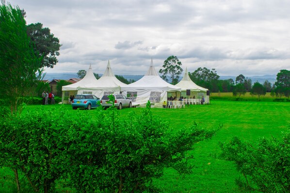 Book Stem Hotel in Nakuru | Hotels.com
