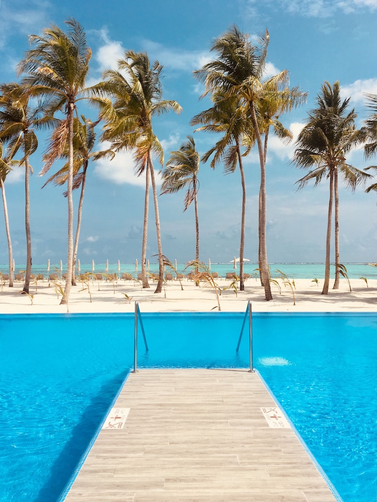 Riu Palace Maldives - All inclusive in Kedhigandu | Best Rates & Deals ...