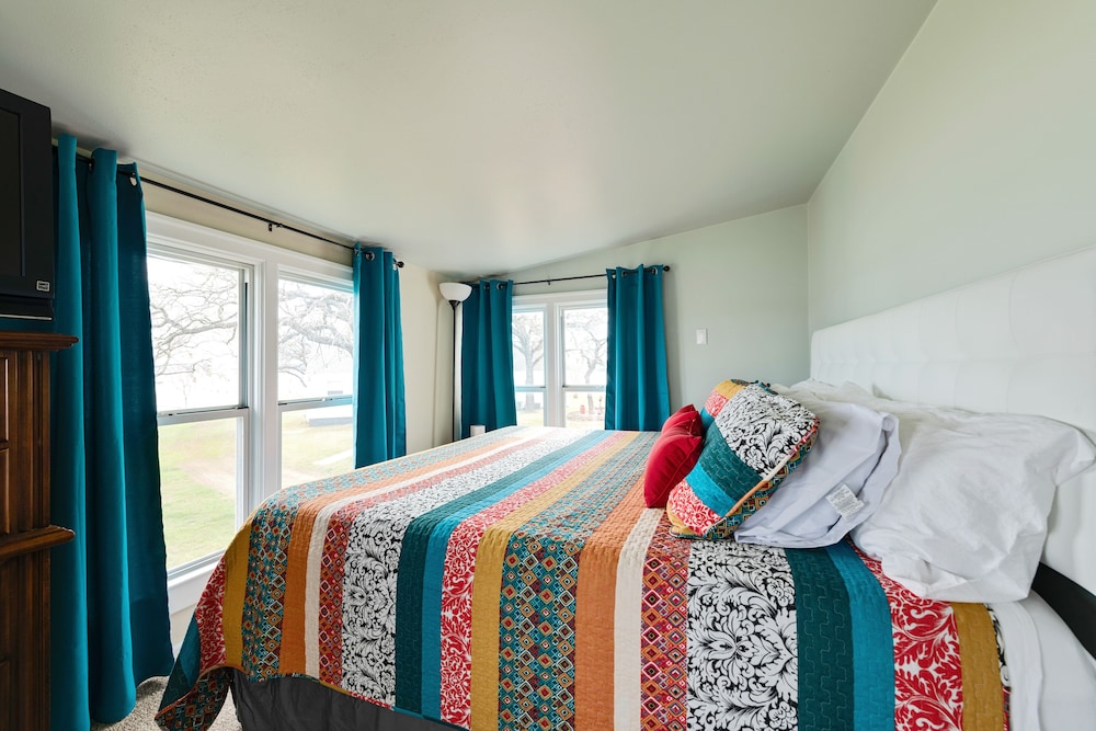 Lake View Villas in Buchanan - Beach House Villa: Deals & Reviews ...