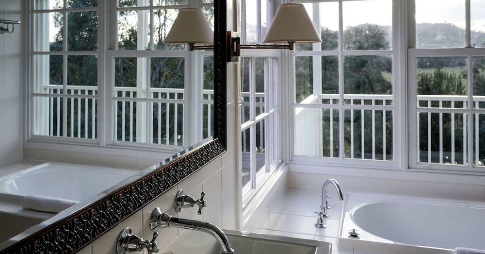 Nimbo Fork Lodge: AU$255 Deals & Reviews (Killimicat, AUS) | Wotif