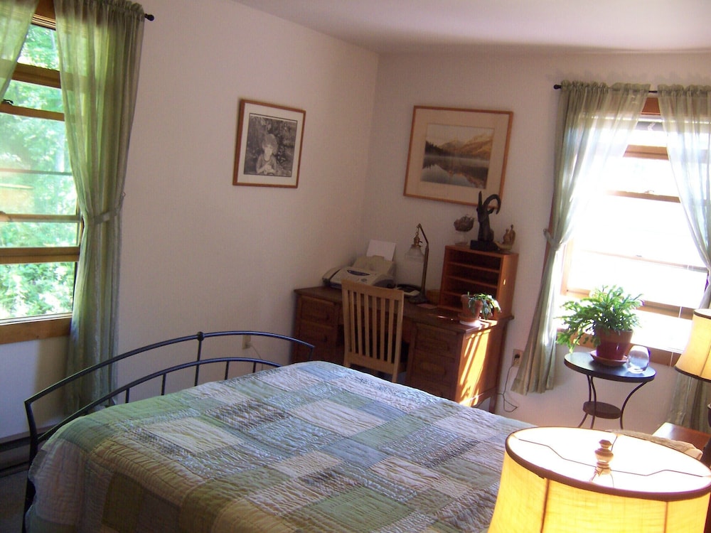Andes Cabin Retreat-Spectacular View Adjoining ~NYC~ Reservoir, short ...