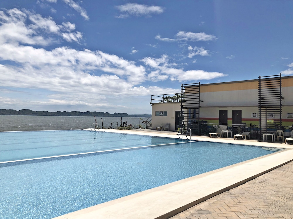 Sea Garden Resort Iloilo in Leganes | Best Rates & Deals on Orbitz