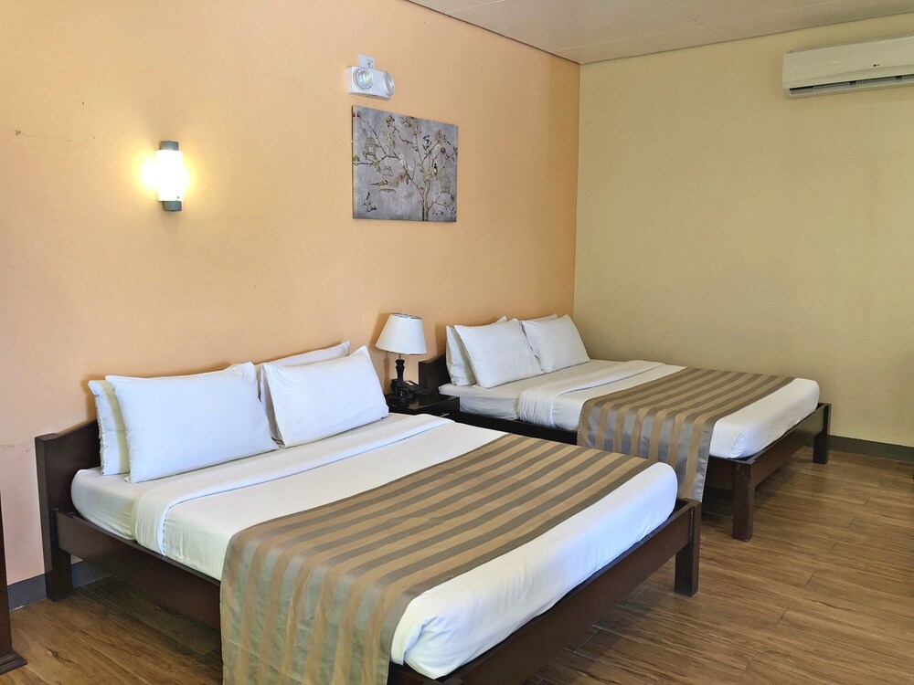 Sea Garden Resort Iloilo, Leganes: CA $53 Room Prices & Reviews ...