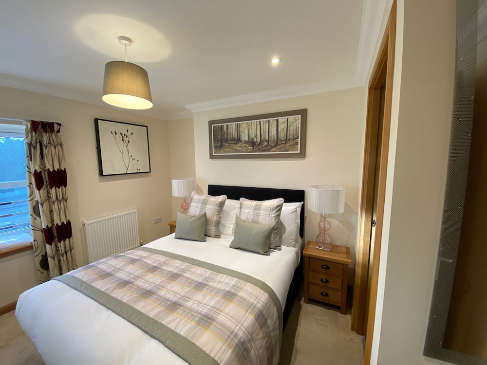 The Waverley Inn Holiday Homes Deals & Reviews (Inverness, GBR) | Wotif