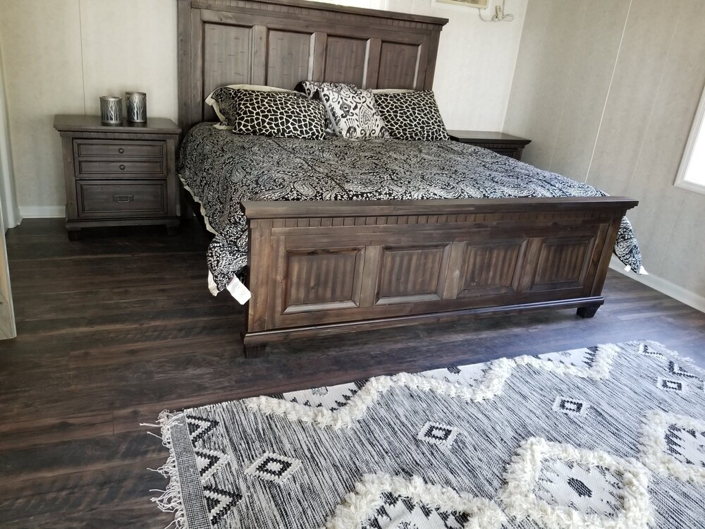 Amazing full waterview - covered dock - Clarks Hill - Rocky Branch Golf ...