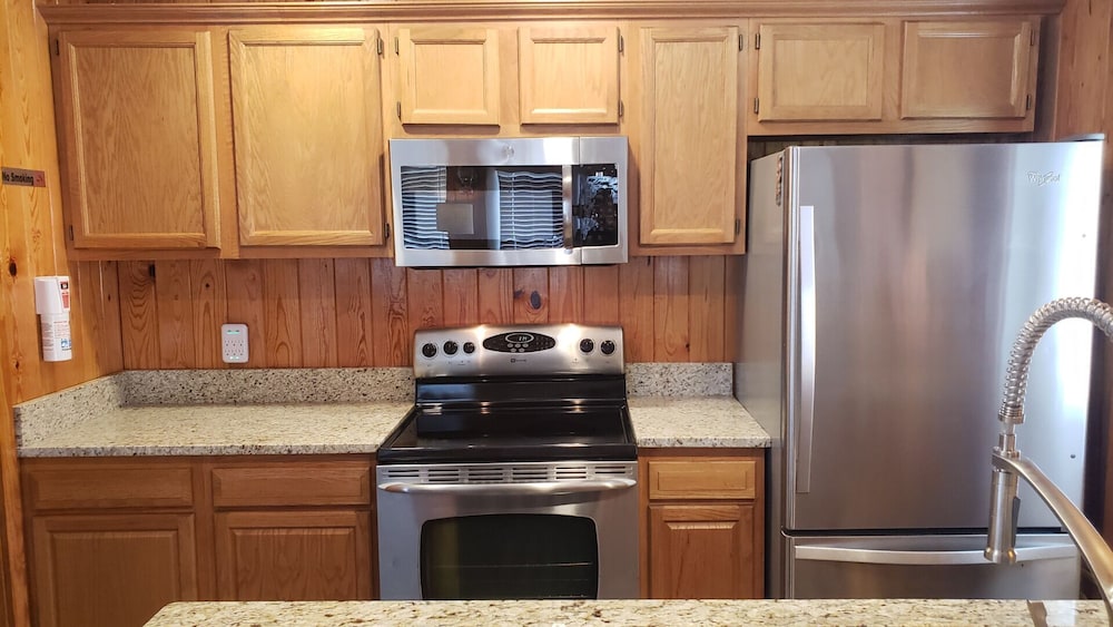 Cabin Located on Tannenbaum Golf Course in Drasco, AR. , Drasco: Room ...