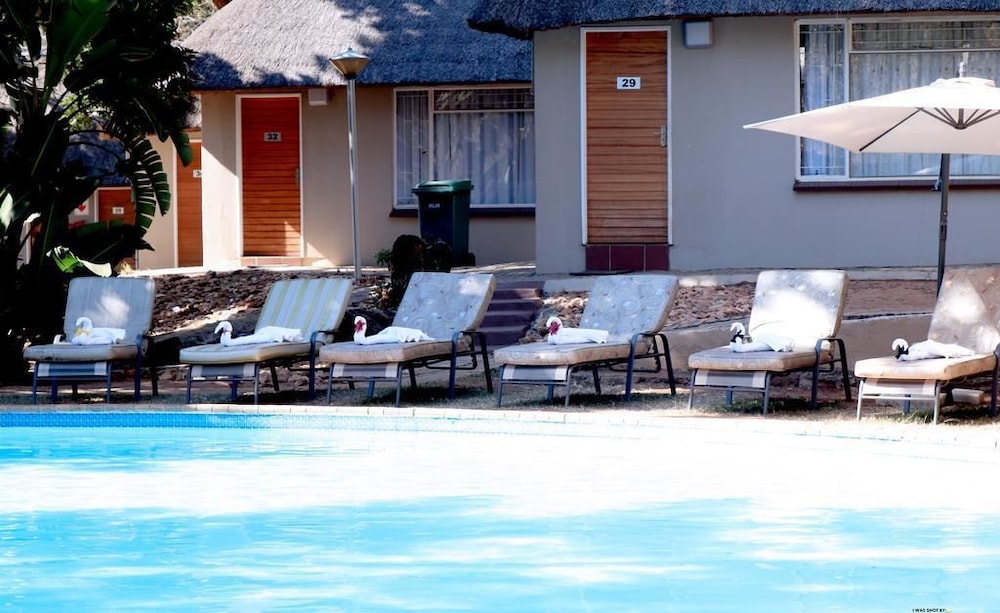 Ananda Lodge, Rustenburg: Room Prices & Reviews | Travelocity