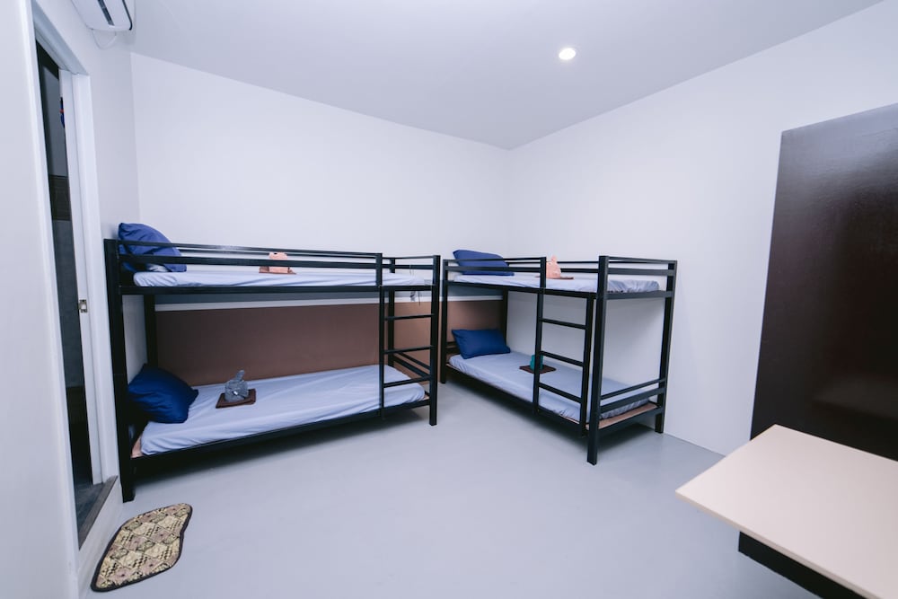 Napsule Suites Davao, Davao: $16 Room Prices & Reviews | Travelocity