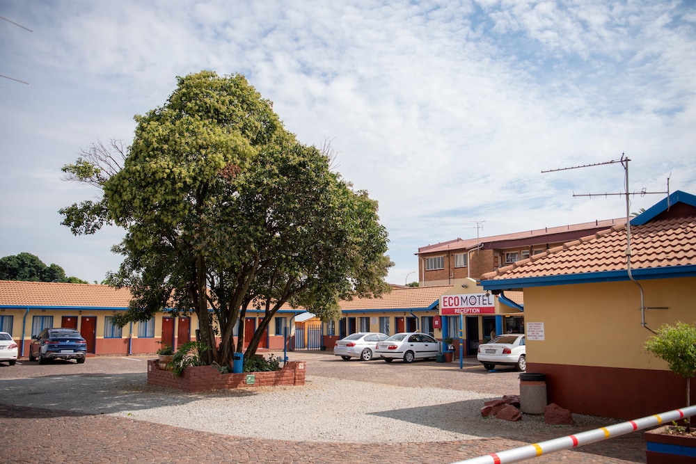 Ecomotel Isando: AU$39 Deals & Reviews (Johannesburg - Gauteng, ZAF ...