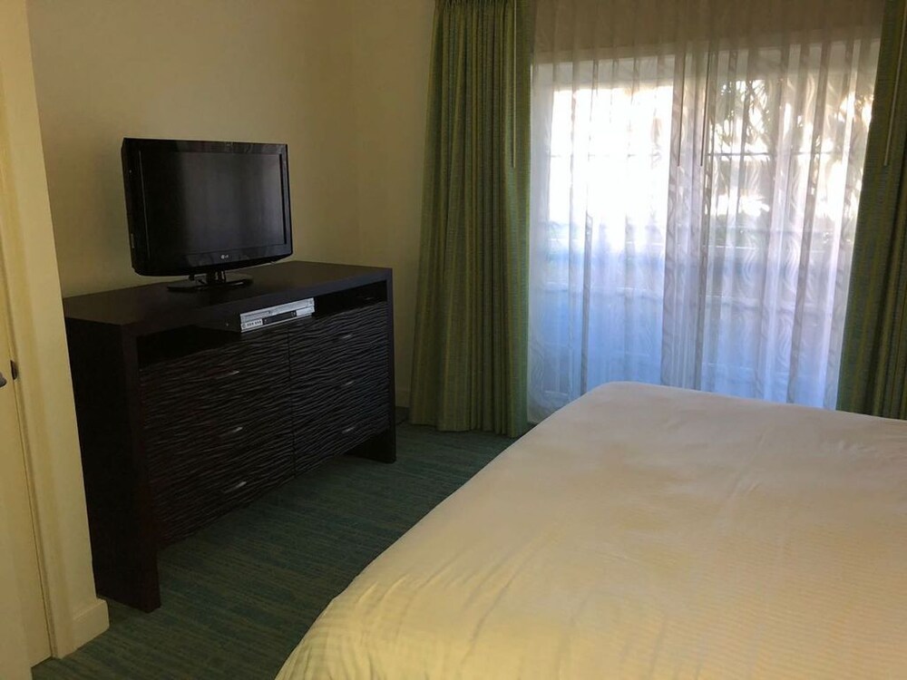 Harborside at Atlantis - 2 Bedroom Lockoff Atlantis Passes Included ...