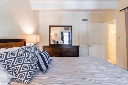 Walk To Resort & Restaurants From A Relaxing Condo - Breckenridge, CO