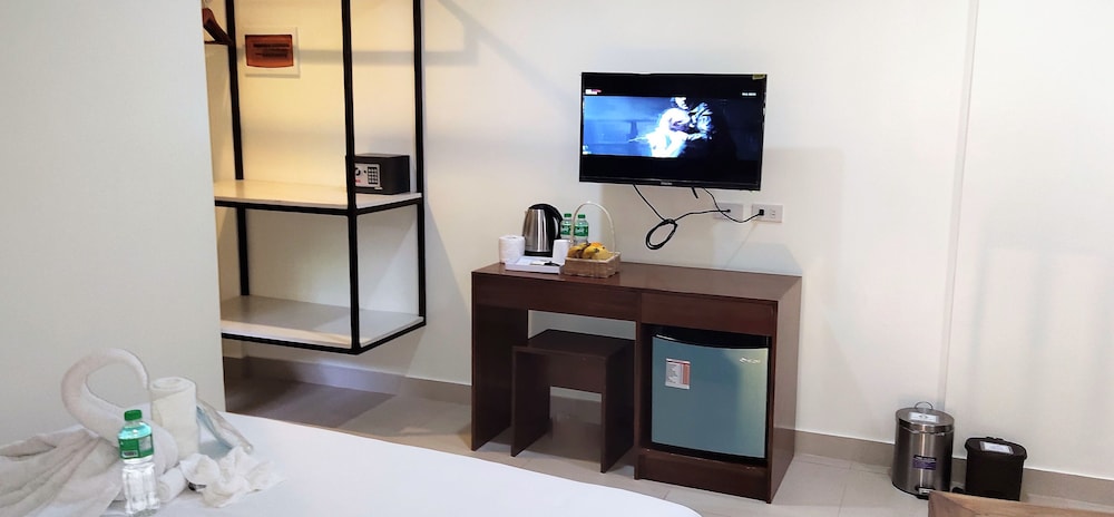 Campion's Place Deals & Reviews (Boracay Island, PHL) | Wotif
