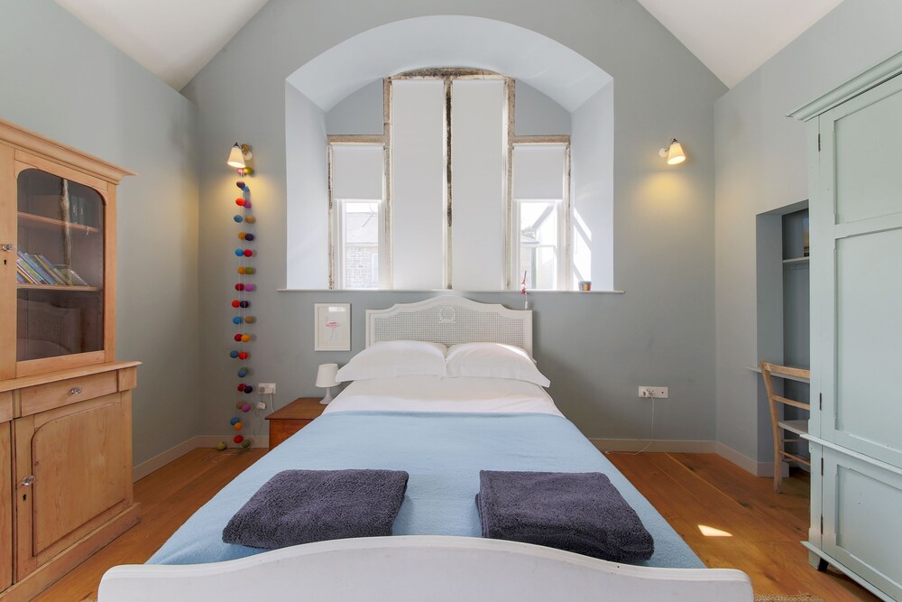 Stunning Converted School House - Devoran | Vrbo