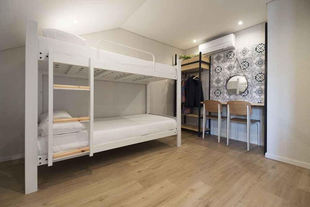 The Central House Lisbon Baixa - Hostel: AU$224 Deals & Reviews (Lisbon ...