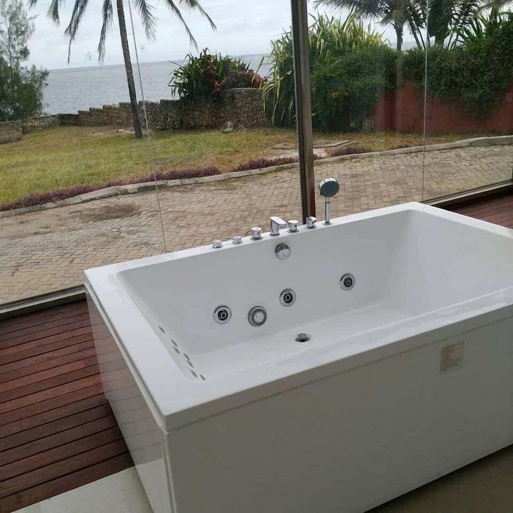 La Mera Beach Apartments: Deals & Reviews (Mombasa, KEN) | Wotif