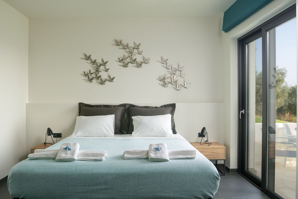 ZENtrum Holidays Crete | Villa Asteri: Deals & Reviews (Greek Islands ...