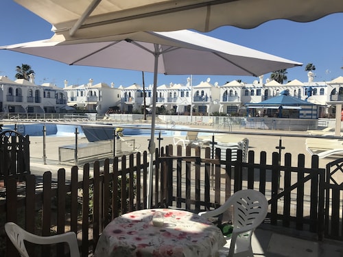 Preciosas Vistas , Delante Piscina- Sol Y Playa -