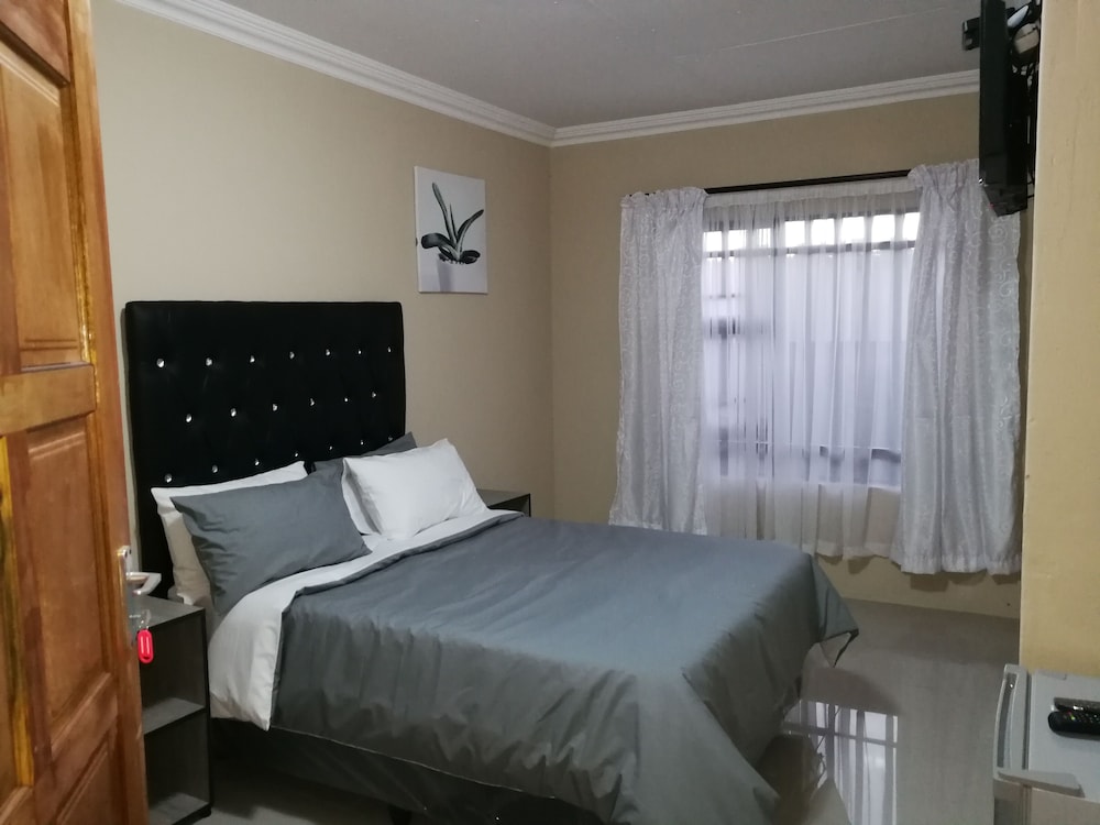 M n M Guest House in Polokwane Turfloop in Polokwane | Best Rates ...