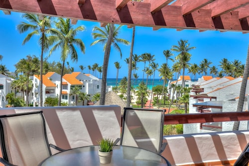 Exquisite Ocean And Pool View Apartment Next To The Beach - Punta Cana