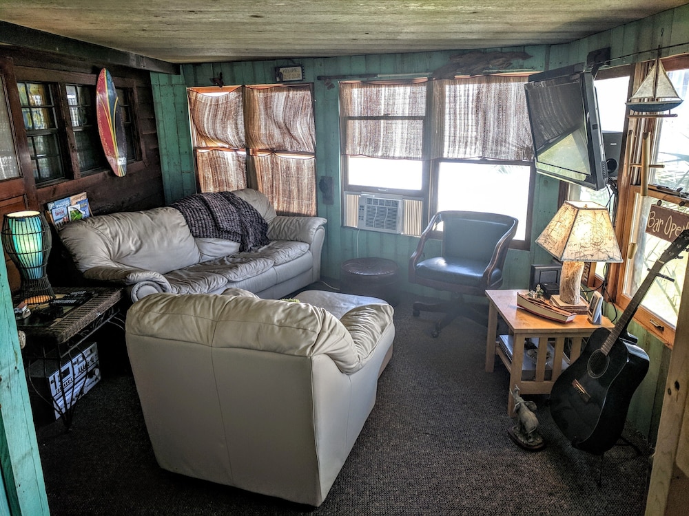 Enjoy your vacation stay at Emerald Pointe Resort in our nostalgic ...