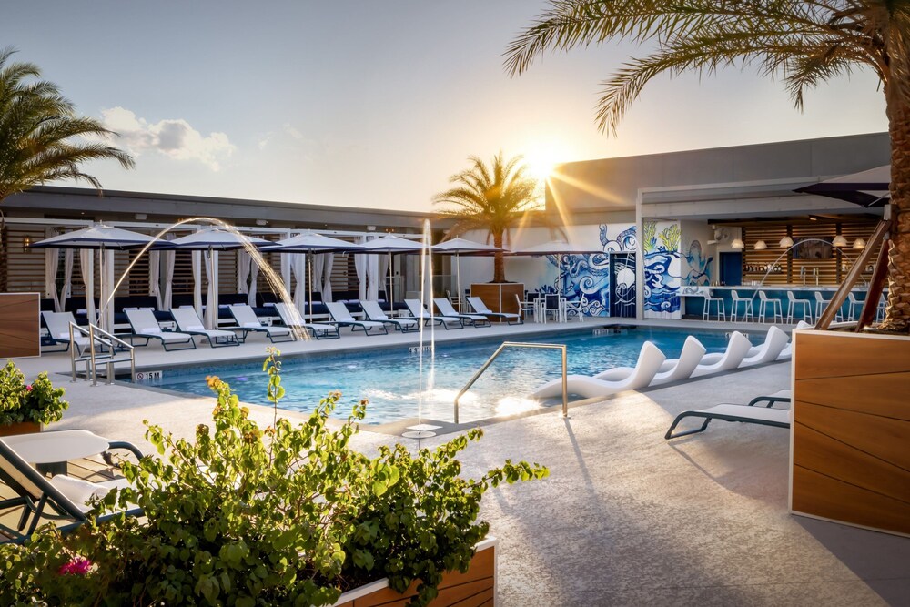 JW Marriott Savannah Plant Riverside District in Savannah | Best Rates ...