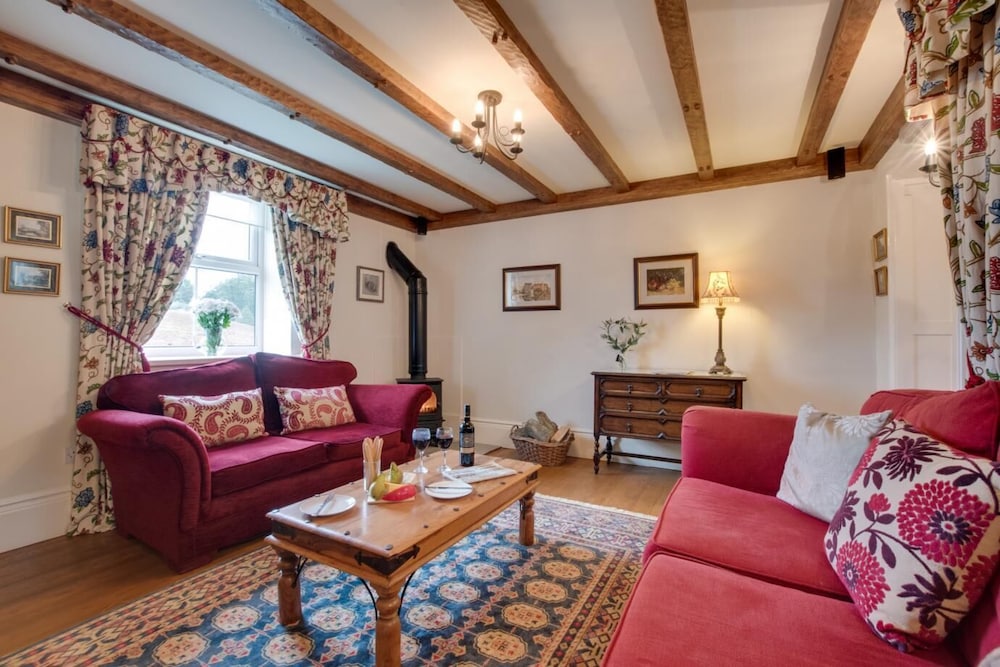 Brock Cottage private Hot Tub DOG/Cat FRIENDLY* with on site fishing ...