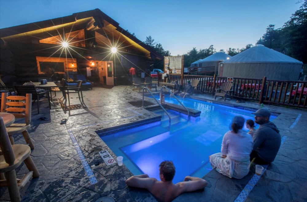 Aqua Log Cabins Resort, Mohawk: Room Prices & Reviews | Travelocity