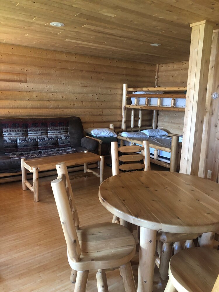 Aqua Log Cabins Resort, Mohawk: Room Prices & Reviews | Travelocity