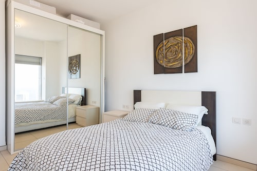 1 Bedroom - Neve Tzedek Tower - High Floor - Tlv - Tel Aviv