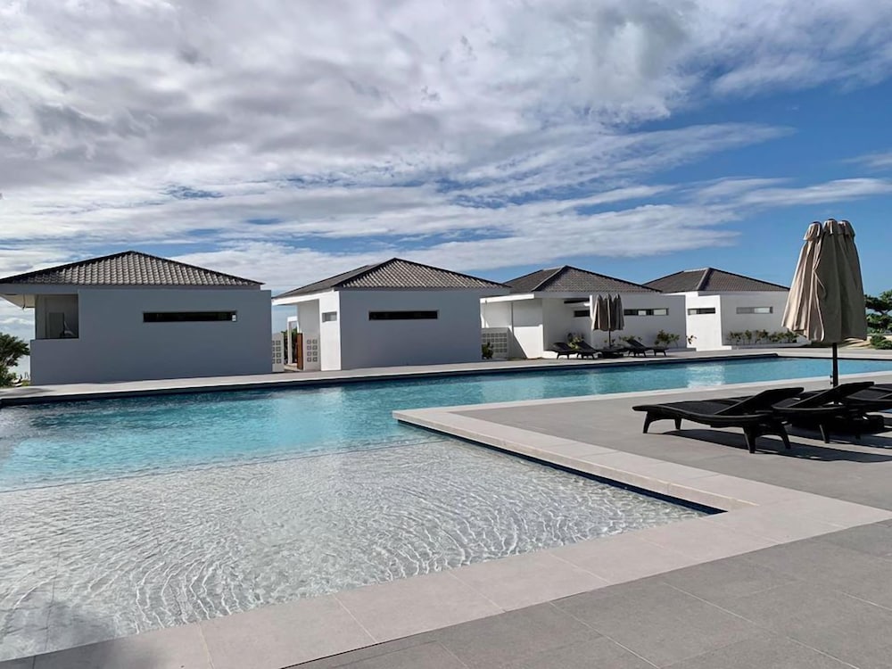 Cebu R Resort Tabuelan in Tabuelan | Best Rates & Deals on Orbitz