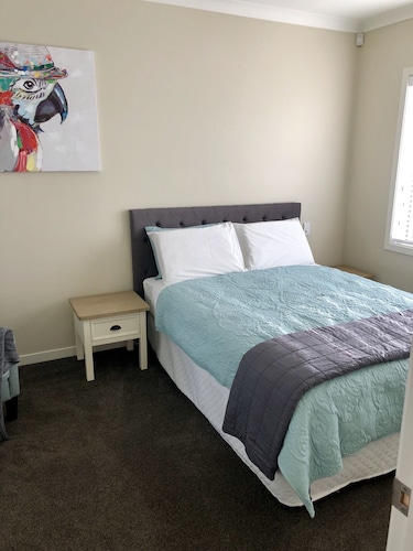 Brand New Cosy Coatesville Cottage - Riverhead