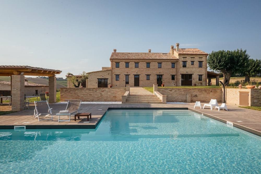 Destination Wedding Venues in Le Marche Italy - Santa Maria Nuova | Vrbo