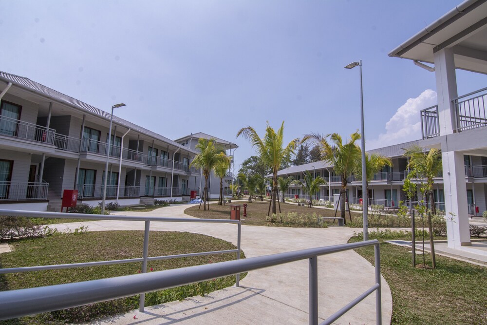 Royale Chulan Cherating Chalet, Cherating: $54 Room Prices & Reviews ...