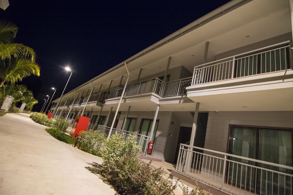 Royale Chulan Cherating Chalet, Cherating: $48 Room Prices & Reviews ...